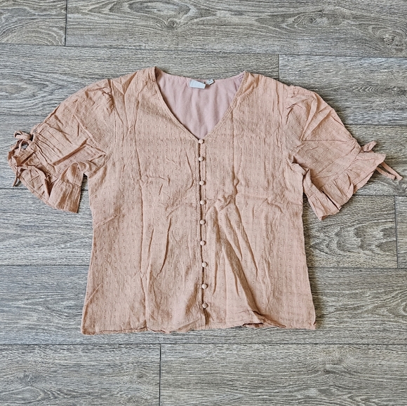 Emberley | Tops | Emberley Peach Pink Swiss Dot Short Sleeve Button ...